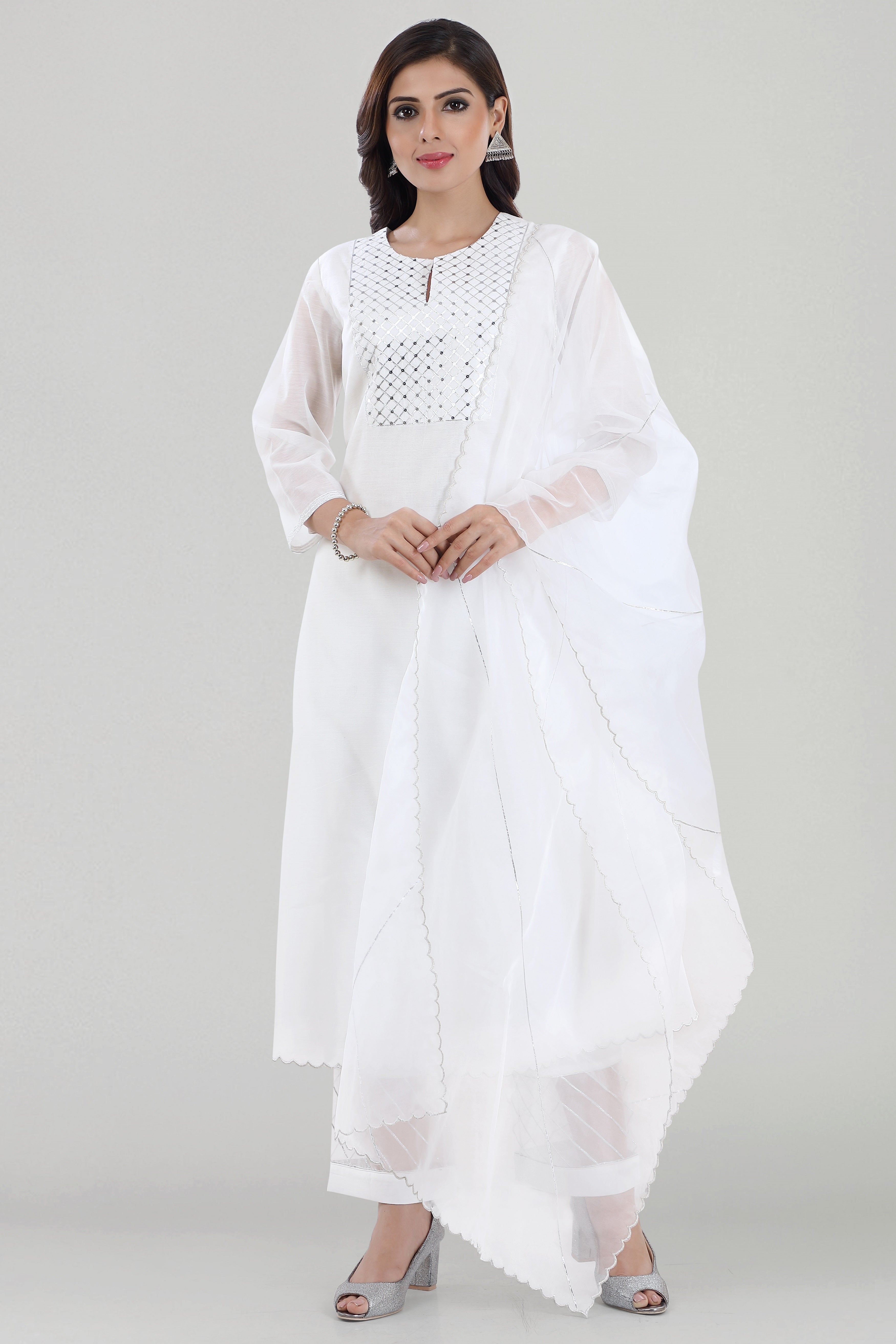 Buy White Chandi Embroidered Designer Kurta Set | Asaga – asaga